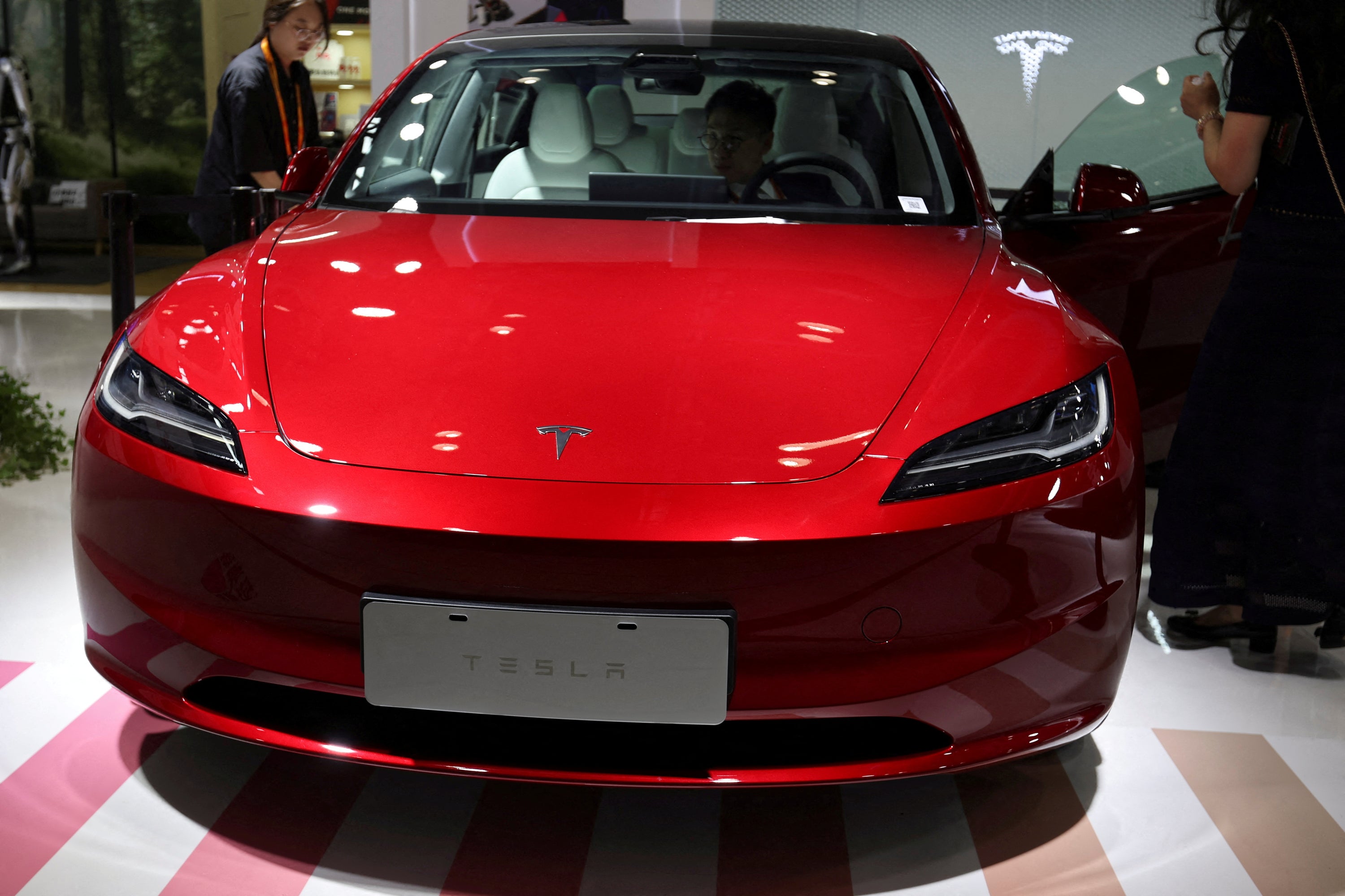 Tesla Unveils Upgraded Model 3 in North America: Refreshed Design and ...